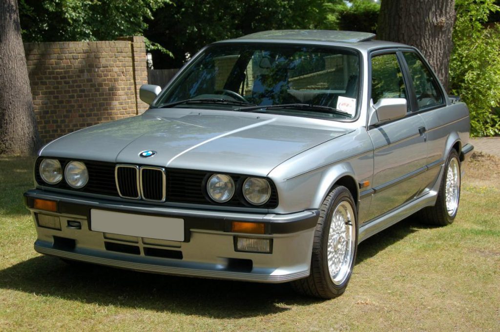 BMW E30 – Spoiler Frente M-Tech (1ª fase) – E30